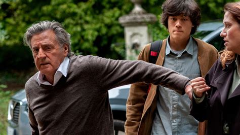 Ein Schweigen 2023 Film Trailer Kritik