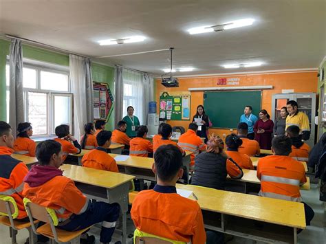 Үнэлгээг Хөдөлмөр нийгмийн хамгааллын сургалт үнэлгээ судалгааны институтийн Үнэлгээ