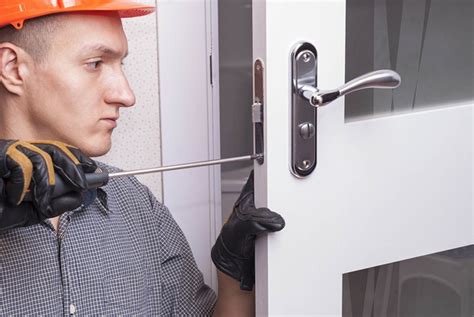 Four Types Of Locksmith Services My Decorative
