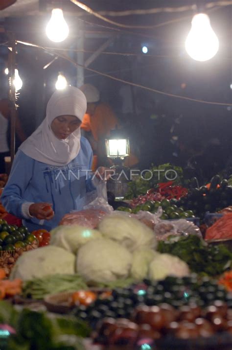 Pasar Malam Antara Foto