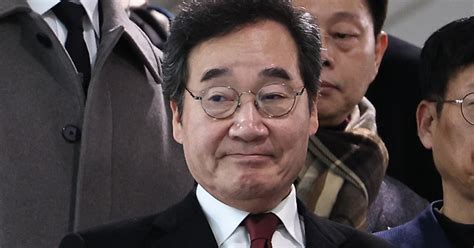 기자회견 마친 이낙연