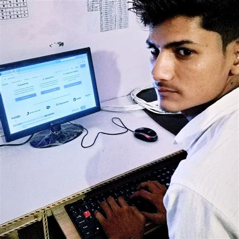 Asif Ansari On Linkedin Workathome Linkedin Hiring Urgenthiring