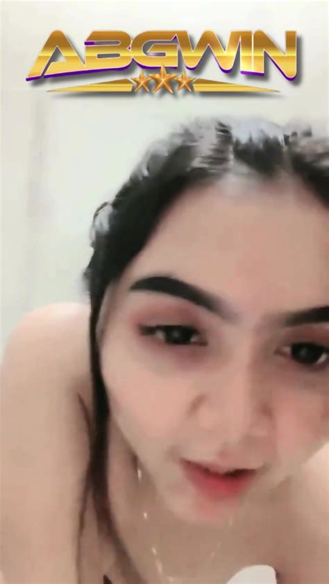 Selebgram Ini Berani Live Bugil Viral Kamu Pasti Kenal Eporner
