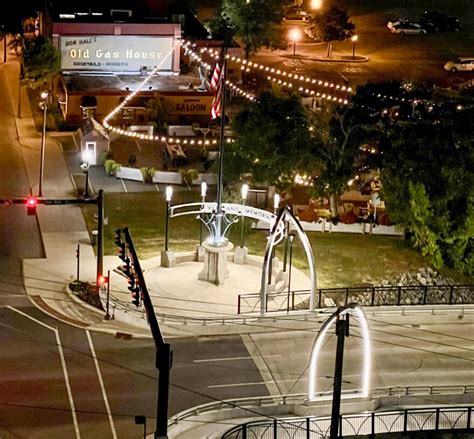 Fort Wayne Cuts The Ribbon On Veterans Memorial Bridge Wboi Npr