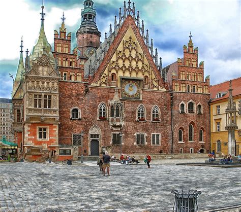 무료 이미지 건축물 시계 건물 샤토 궁전 기념물 도시 풍경 탑 큰 광장 경계표 정면 성당 관광 여행 수로 예배 장소 벽돌 벽 그림 수도원