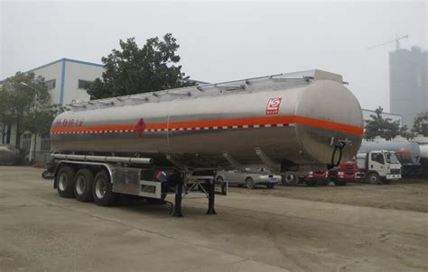 44方铝合金运油半挂车 参数 图片 报价 视频 随州市力神专用汽车有限公司