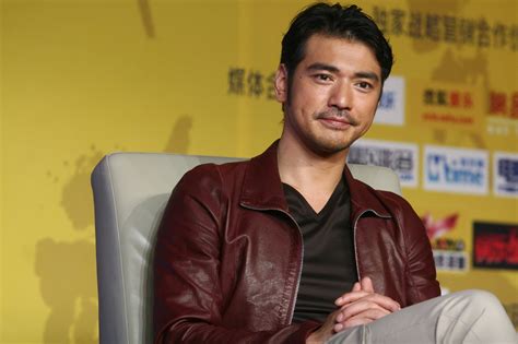 絕跡娛樂圈卻紅足20年！5個有關不老男神金城武的都市傳說 Elle Hk