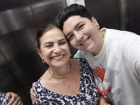 Hoje é O Dia Dessa Maravilhosa Minha Rainha Guerreira Celia