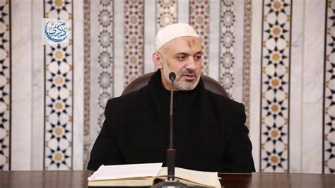 في فقه الأحوال الشخصية كل إنسان نفقته على نفسه إلا الزوجة من تكريم