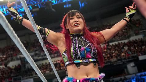 WWE Women S Title Match And More Set For 1 5 WWE SmackDown New Year S