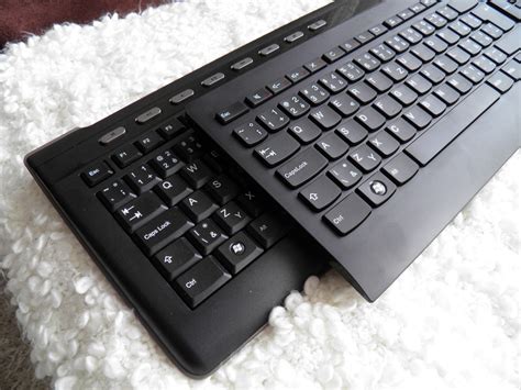 Ultraslim Plus Wireless Keyboard Mouse Bezdrátový set chiclet klávesnice a laserové myši