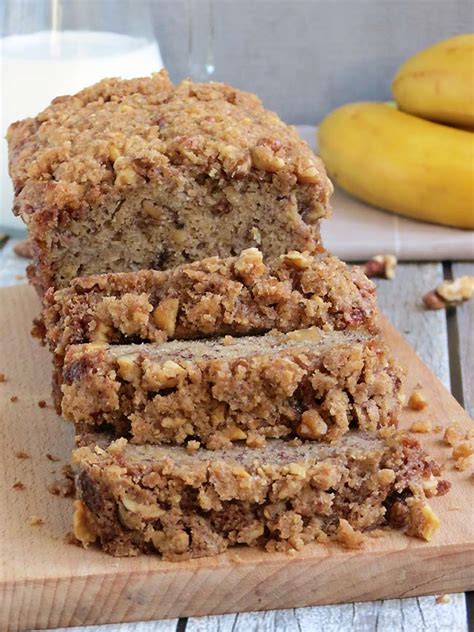 Moist Banana Bread W Crunchy Streusel Topping