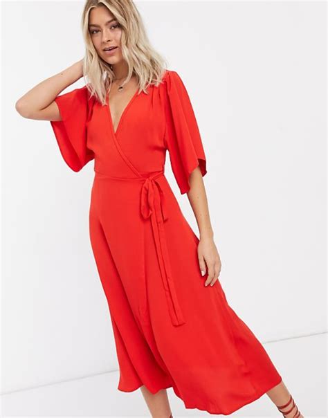 Liquorish Robe Portefeuille Rouge Asos