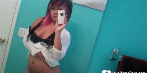 Lovehomeporn Asian With Pink Hair Posing Without Her Panties