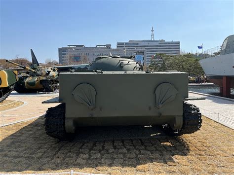 63식 수륙양용 경전차