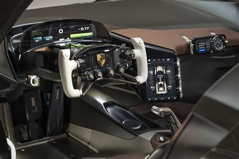 성능·효율·충전속도 다잡았다 포르쉐 전기 하이퍼카 미션 X 공개