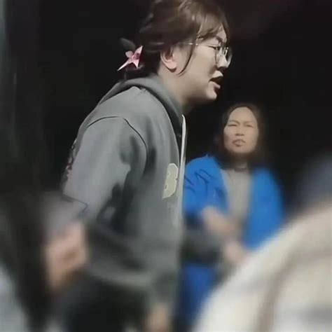 淮北师范大学一学生男扮女装进女澡堂被抓，照片曝光，学校回应 知乎