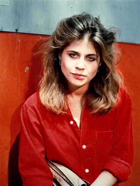 22 Fascinating Photos Of A Young And Beautiful Linda Hamilton In The