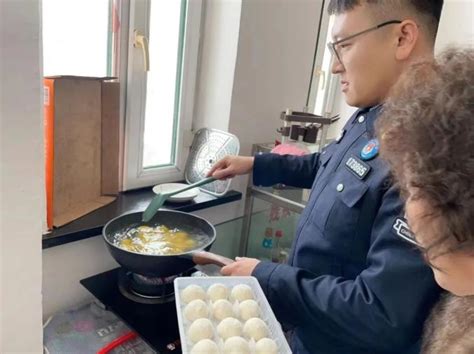 警地融合 警民融合丨图们红光边境所：孝老爱老传美德 警民共建庆元宵澎湃号·政务澎湃新闻 The Paper