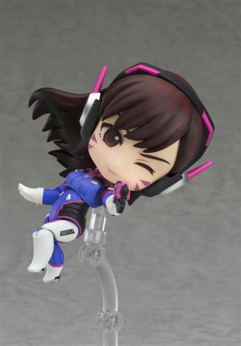 「オーバーウォッチ」のねんどろいど第6弾「dva」は，キュートな表情とフェイスペイントが魅力。“ちっちゃ可愛い”メックも同梱