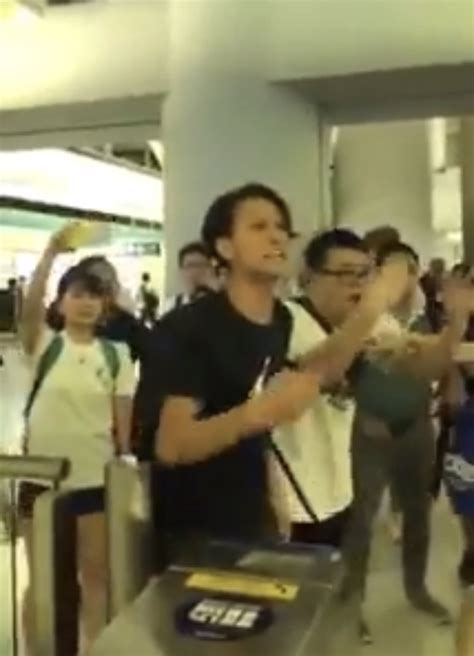 721案 控方播片指被告挑釁白衣人 辯方否認 15 17 20231025 港聞 即時新聞 明報新聞網
