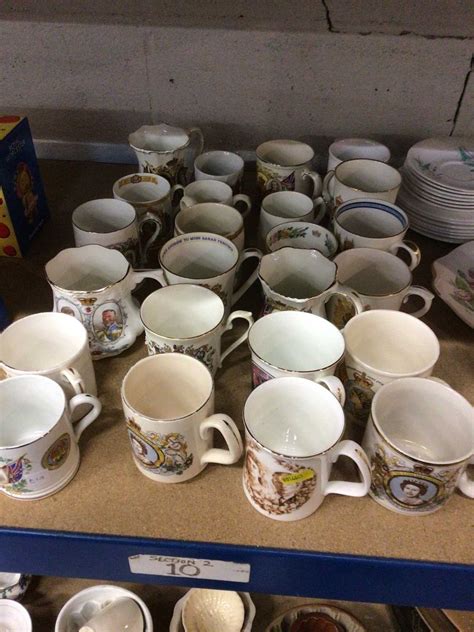 Lot 198 Collection Royal Commemorative China