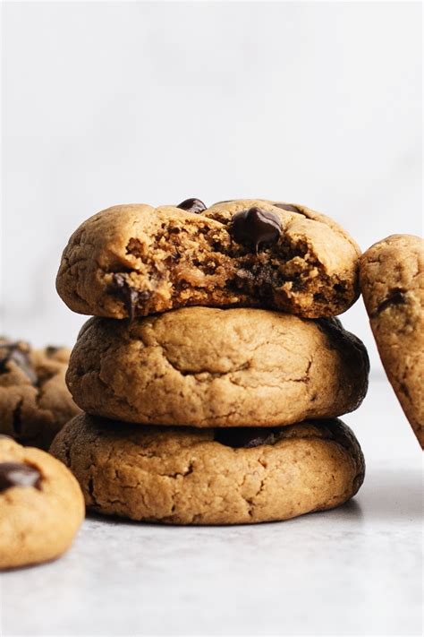 Chewy Flourless Chocolate Chip Cookies 6 Ingredients A Simple Palate