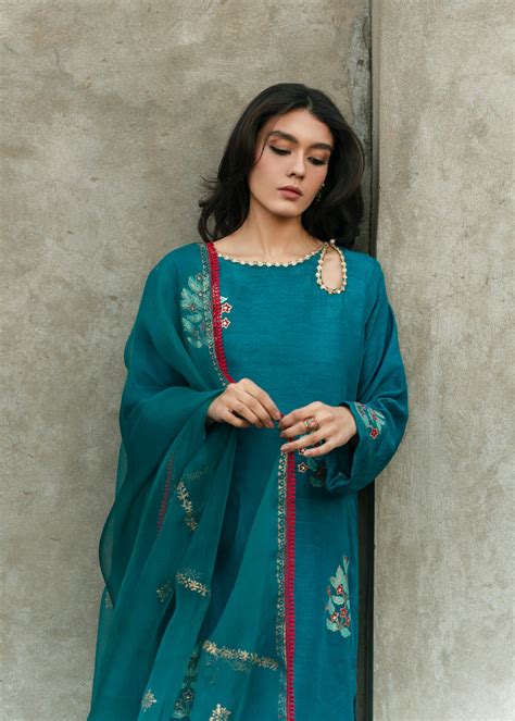 Elif Suit Set With Dupatta Nirbani Elif Suit Set With Dupatta Nirbani