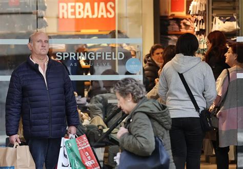 Qué Día Empiezan Las Rebajas De Enero Fechas De Zara El Corte Inglés