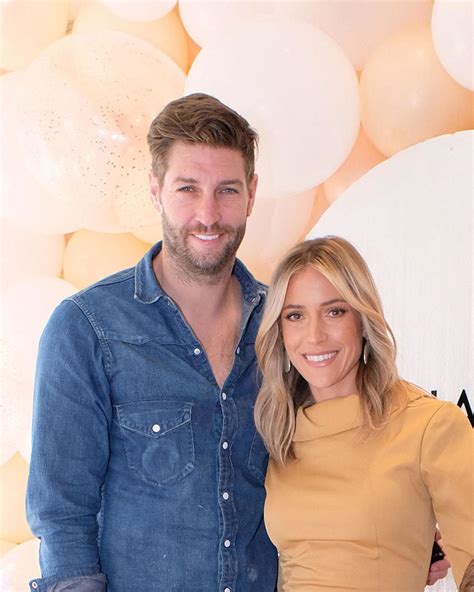 Kristin Cavallaris Ex Jay Cutler Released On 5000 Bond Bail After