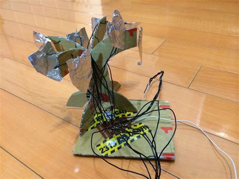 大兵萊恩 一路直前 Arduino作品集 1 電容感應音樂樹 Capacitive Sensor