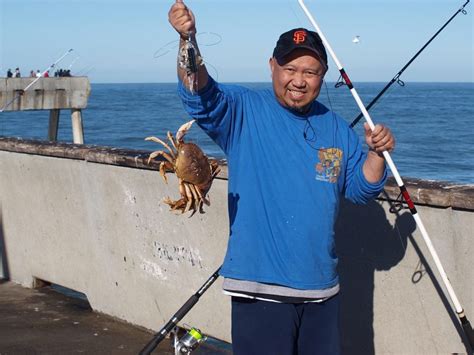 Dungeness Crab Pier Fishing In California