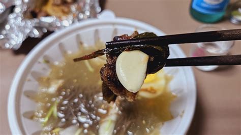 저녁 배달 냉면과 고기 구이 음식여행 에펨코리아