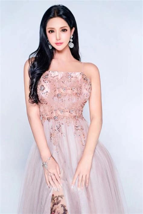 娜依灵儿 夸克百科