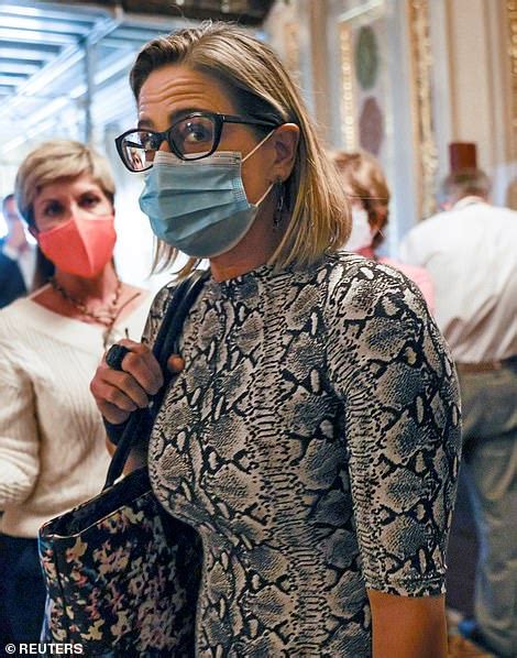 Relive Kyrsten Sinemas Bizarre Outfits As Shes Trolled Over Wacky Yellow Dress At State Of