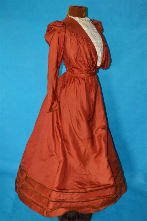 All The Pretty Dresses: Turn of the Century Dress