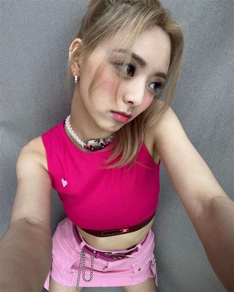 바비인형 같은 있지 유나 방송 연예 꾸르