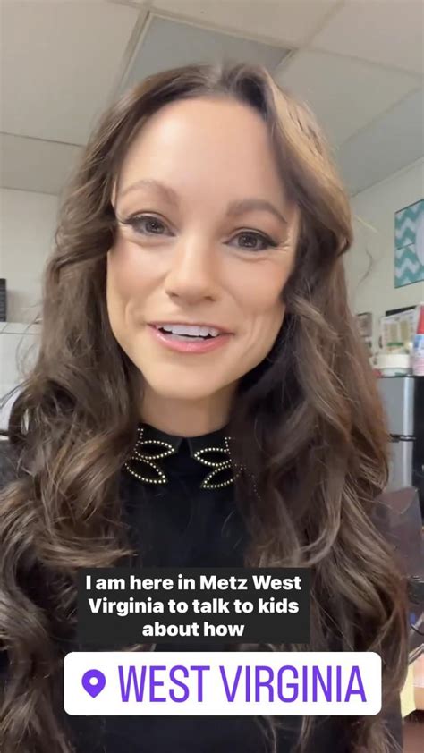Does Anyone Know Where I Can Find This Top Emily Calandrelli Wore