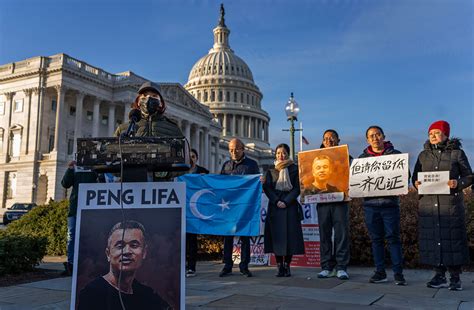 白纸运动一周年 美议员呼吁中国释放仍被监禁的人 — 普通话主页