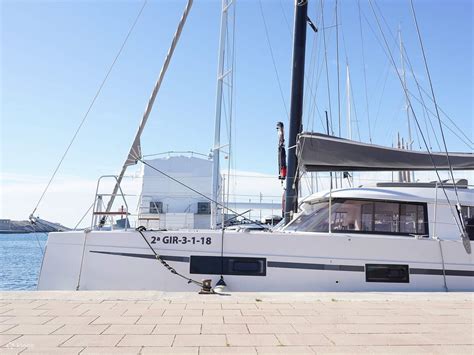 Small Group Catamaran Sailing And Ecologic Wine Tasting In Barcelona