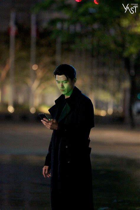 ปักพินโดย Trương Đặng Ngọc Lý ใน Hyun Bin ฮยอนบิน