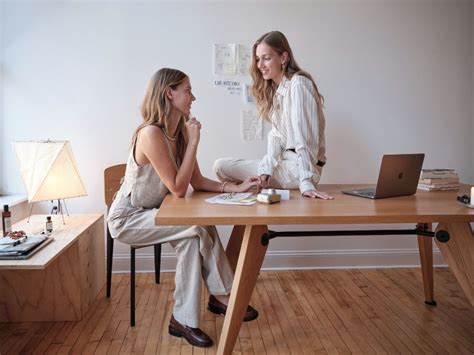 Modellerne Og Tvillingerne Amalie Og Cecilie Moosgaard Vi Havde Jo