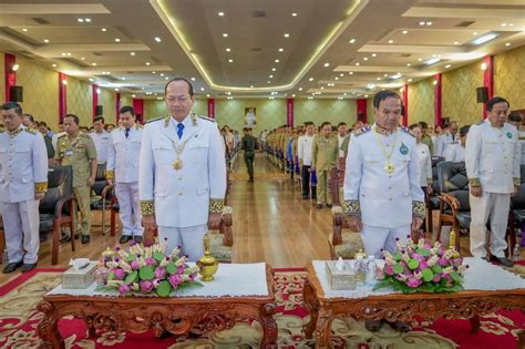 រដ្ឋបាលខេត្តកំពត គោរពវិញ្ញាណក្ខន្ធព្រះករុណា ព្រះបាទ សម្តេច