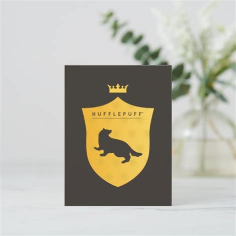 Gold Hufflepuff™ Crowned Crest Invitation Postcard Zazzle