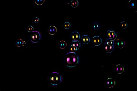 다양한 색상의 아름다운 비누 비눗방울 0명에 대한 스톡 사진 및 기타 이미지 0명 검은색 다중 색상 Istock