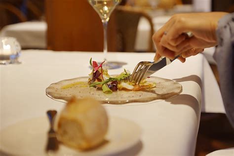 ワイナリーに泊まる感動をディナータイムに味わう カーブドッチ Cave Docci Winery 滞在するワイナリー