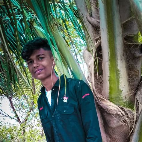 🦋 𝘴𝔲𝖙ħ𝚊ⁿ 𝚔𝑖ⁿᶢ 🦋 D Suthan 03 On Threads