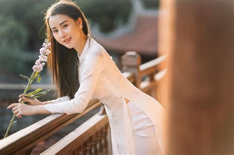 101 Ảnh Gái Xinh Mặc Áo Dài Đẹp Duyên Dáng Thước Tha
