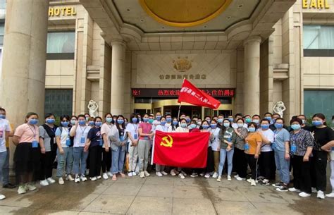 霍邱县第二人民医院——慷慨逆行 凯旋而归｜霍邱县二院援市战役队伍平安返回