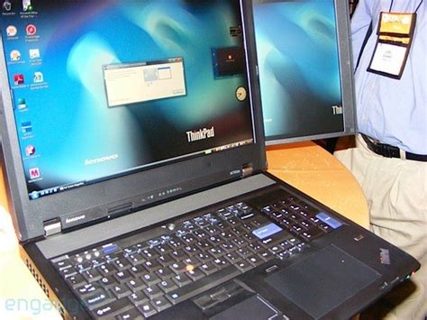 Ces2009：联想双屏thinkpad笔记本亮相图 搜狐数码